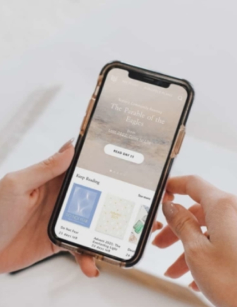 Home - She Reads Truth -She Reads Truth